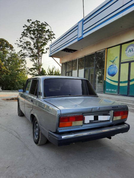 Vaz Lada 2107 sotiladi