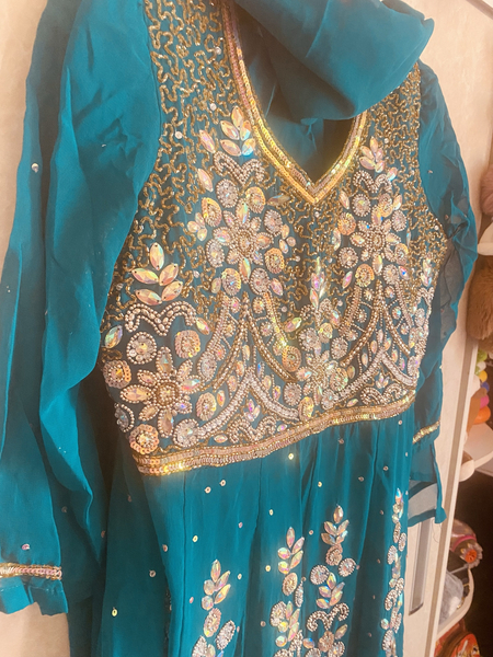 Indiskiy sari yangi