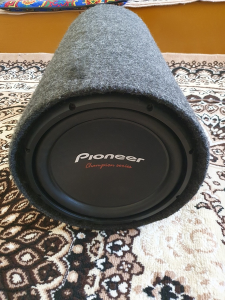 Pioneer bass 1600bt wat