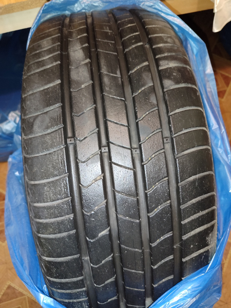 Kumho ECSTA 235/45/18