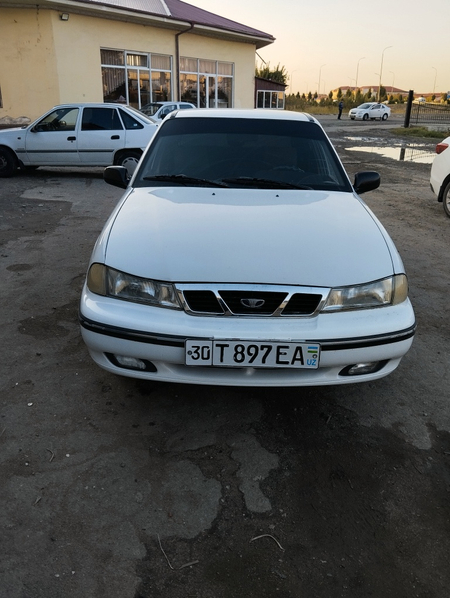 Moshina naxadu varyantga ham beriladi kamida oldindan 1000$