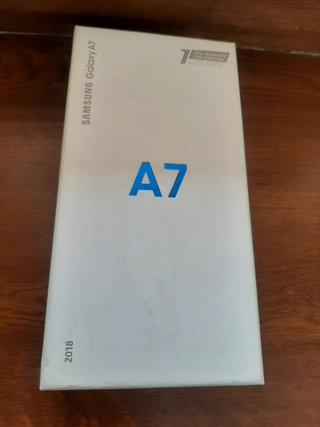 Samsung A7 sotiladi