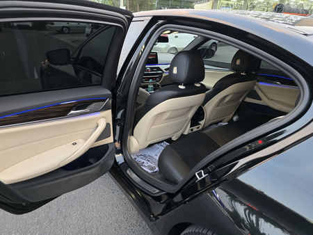 BMW G30 5-Series 530i X-Drive