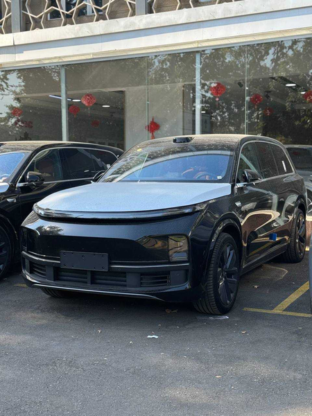Li 9 max full gibrid nalichida tayyor mokriy va yashil ranglari
