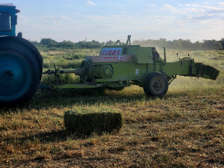 Пресс подборщик CLAAS MARKANT 55 ва трактор Т-40