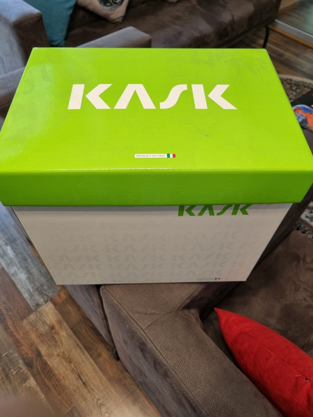 Фуллфейс шлем Kask Carbon fullface helmet