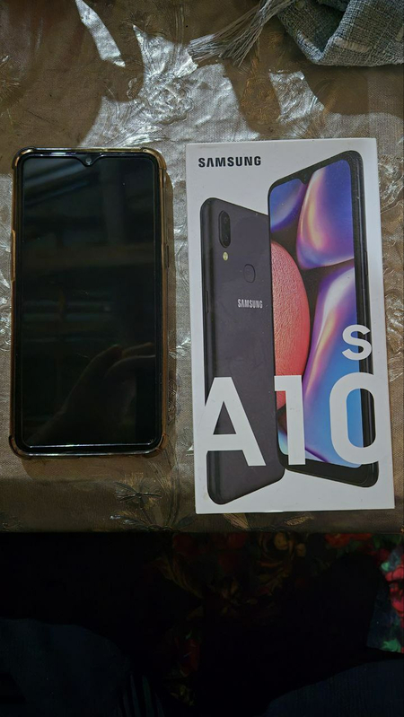 Samsung Galaxy A10s. В отлично новом состоянии..