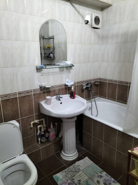 Продается 4х ком. квартира на Ц-4, ор-р: Алайский рынок, 88м2