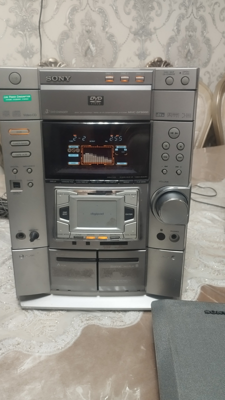 Продаю муз центр SONY DVD MP 3.