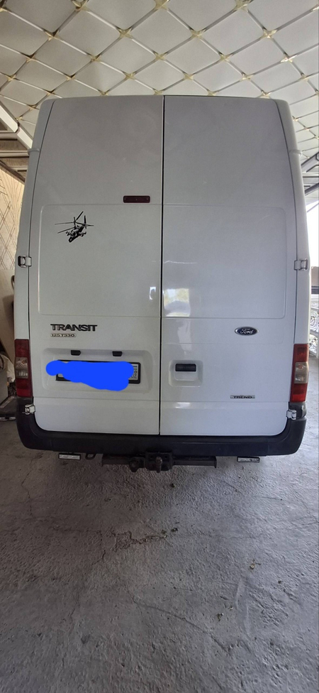 Ford tiranzid 2014 xaeajadi yoq
