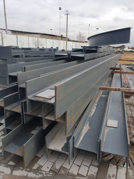 Продается
Рельсы, Балки, уголок, Стойки Разных размеров