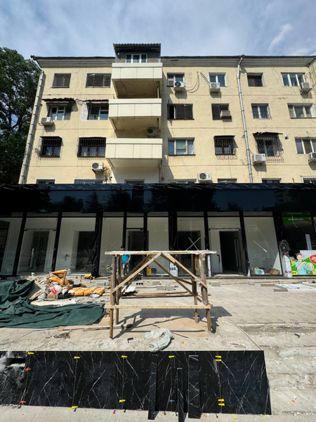 Шота Руставели парк бабура | 153кв - нежилое помещение вдоль дороги