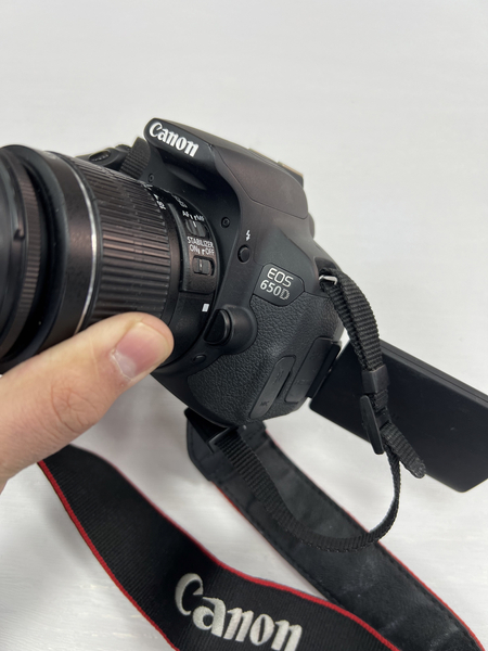 Canon eos 600D 18-55 ideall holatda kafolat 3 oy do’kondan