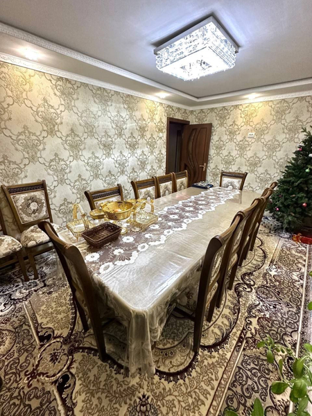 Срочно продаётсЯ 3х комнотная кв. 70м2. Согдиана.