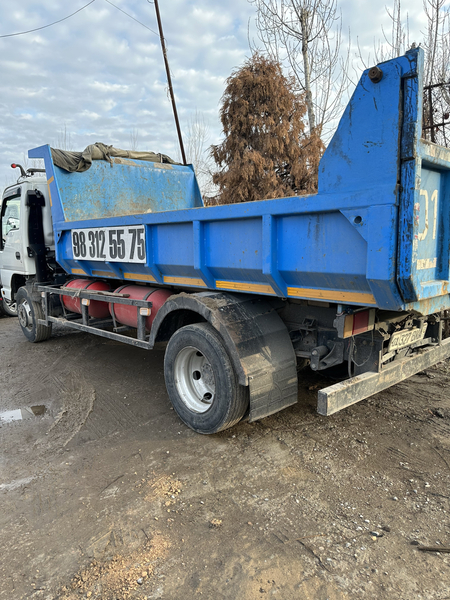 Isuzu самосвал