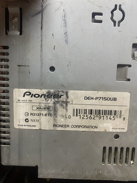 Pioner 7150 , ишлаши зор, маниторли мошинда турганди