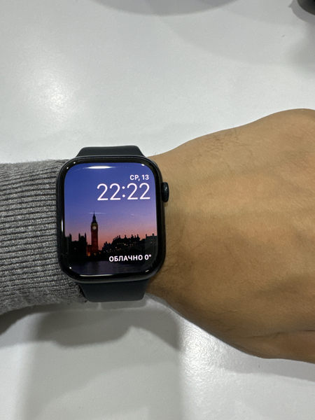 Apple watch series 8