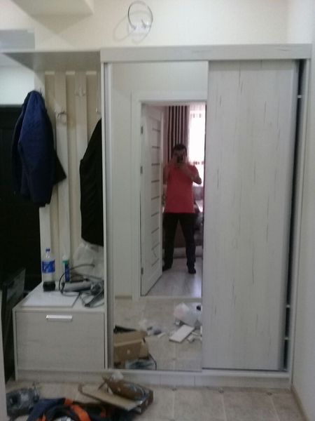 Шкафы и прихожие