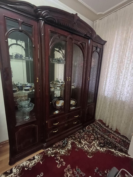 Продаётся стенка и комот