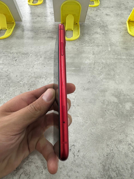 Iphone 11 sotiladi