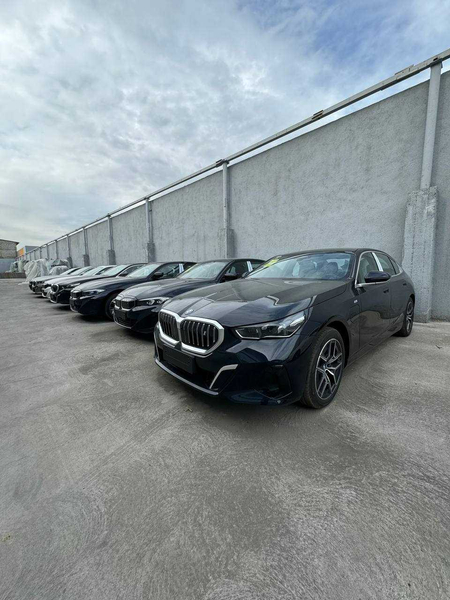 BMW I5 35L FULL 80.000$