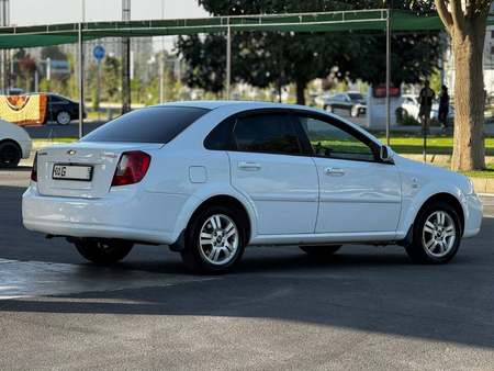Lacetti 1.8 автомат 2010 год