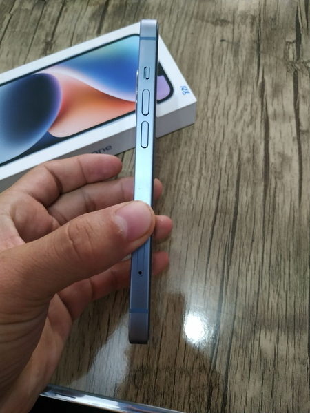 Iphone 14 blue 90emk 128 gb sotiladi