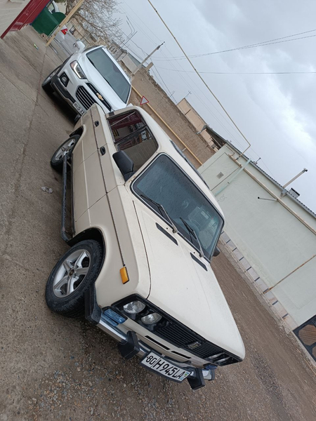 Jiguli 06 sotiladi 2300$