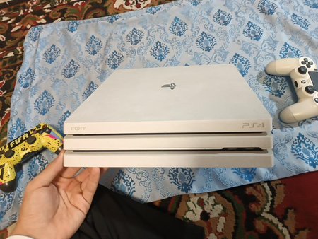 Playstation 4 pro 1tb