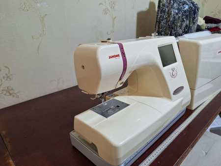 Компютерная вышевка машинка .Janome Memory Craft 350 E .