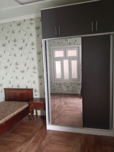Sergeli rayon Qumariq 3 xonali xovli sharoitlari bilan