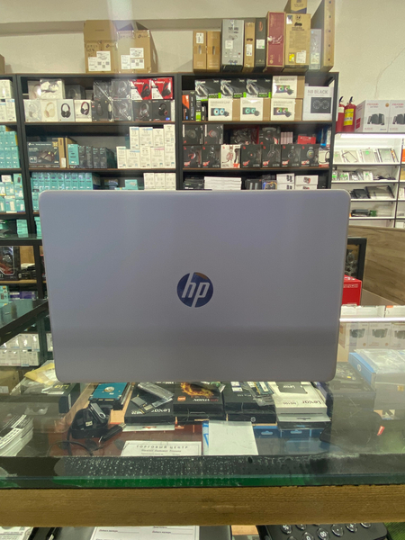 Hp Amd R5 5500U 8/256 15.6 FHD IPS