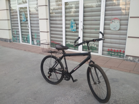 Velosiped sotiladi zaryadka qoshib beriladi .