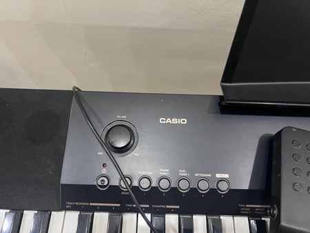 Продается синтeзатор casio