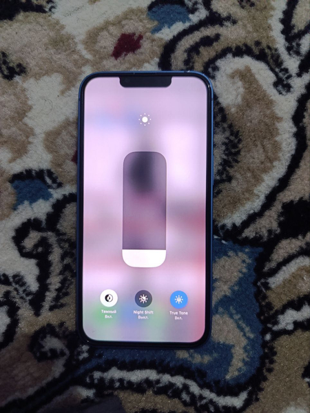 телефон Iphone 13
