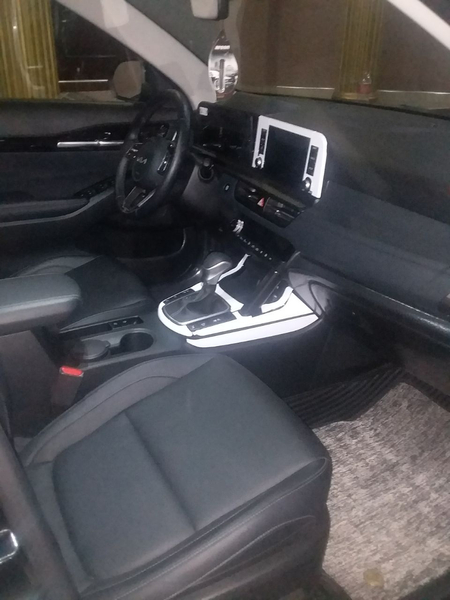 kia seltos full pozitsiya sotiladi