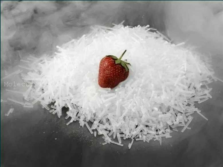 Сухой лёд (quruq muz, dry ice, сухой лед)