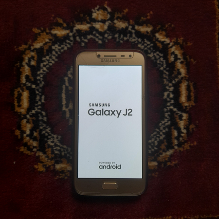 Samsung galaxy J2 pro sotiladi