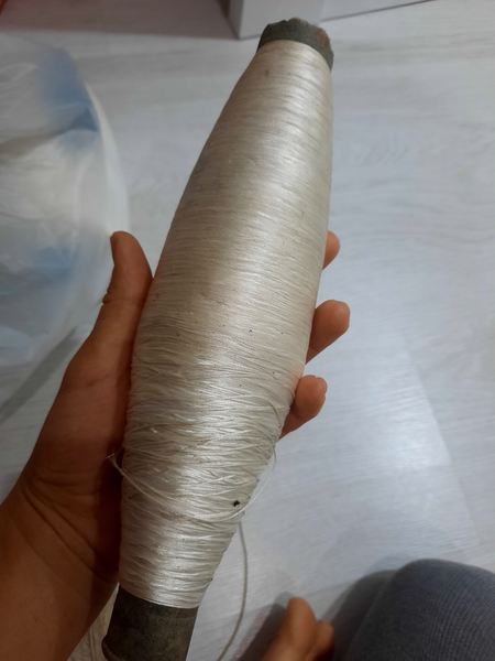Нитки продаются  большие прочные. Ipimiz sifatli juda katta