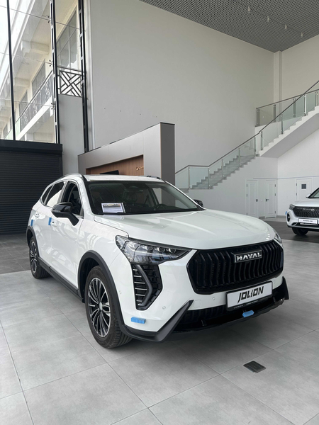 HAVAL JOLION 1.5T Samarqandagi avtosalonda
