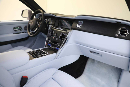 Rolls-Royce Cullina arenda s vikipka halol nasiyga