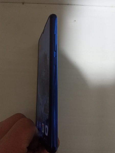 Telefon sotiladi