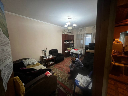 Срочно продается 2 комнатная улучшенка