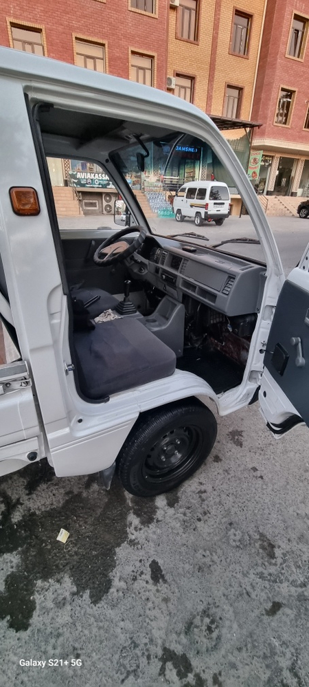 7.100 labo Samarqand