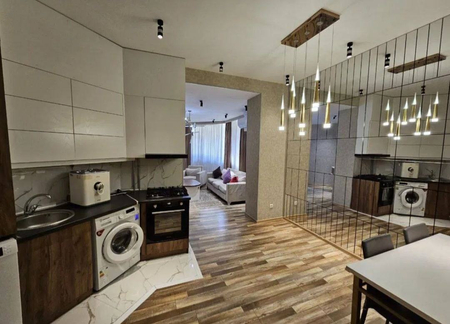 ПРОДАЕТСЯ 3/2/8
НОВОСТРОЙКА
ЖК Parisien
Golden House
(Яккасарайский ра