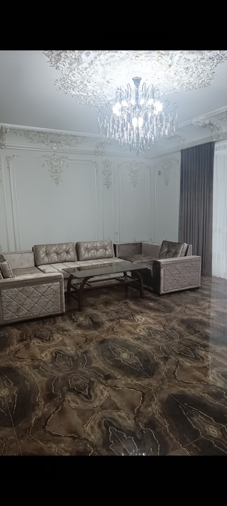 Продае́тся большая просторная уютная квартира.В массиве Корасув