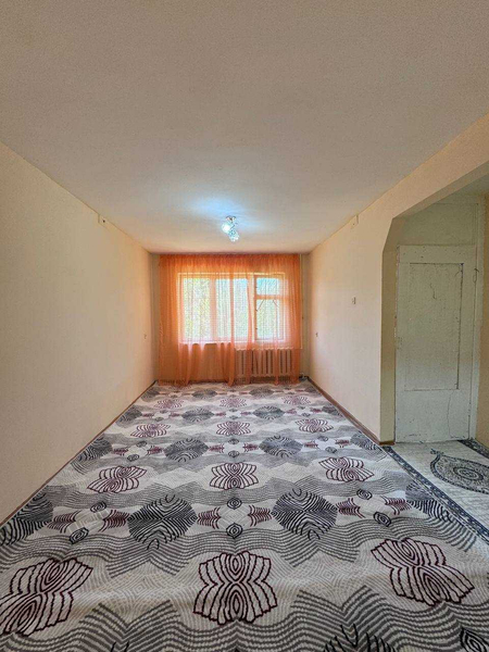 2 xonali 1-qavat 5 qavatli ponelniy dom 56m²