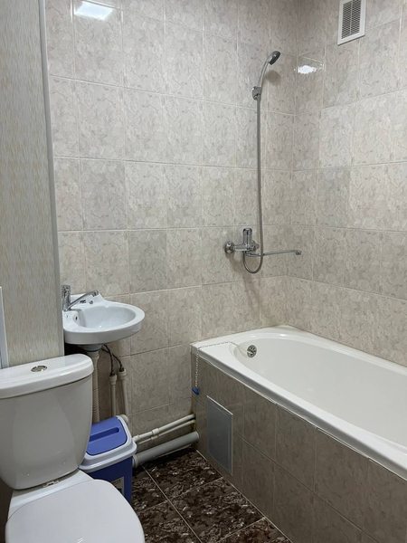 1 xonali kvartira barcha jihozlari bilan sotiladi