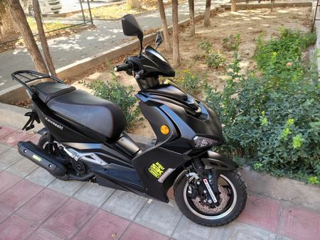 Продам скутер 150cc в хорошем состоянии!