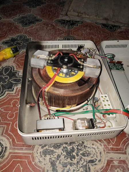 Продаётся стабилазатор 25kva